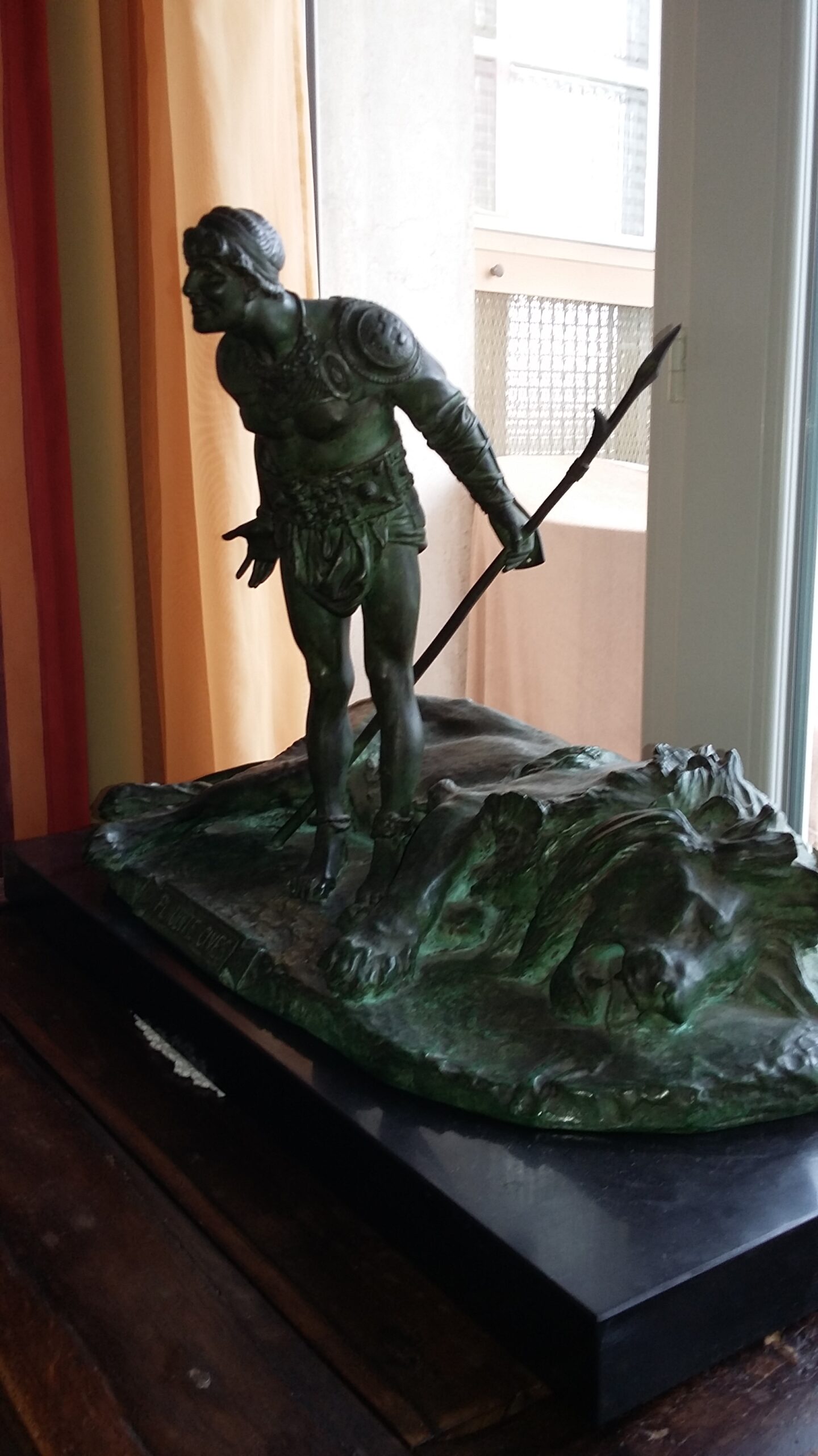 BRONE PLAUDITE CIVES GEROME